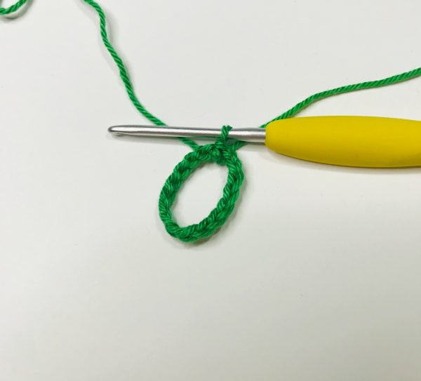 Crochet Flower ring - Free crochet pattern - My Rainbow Crochet