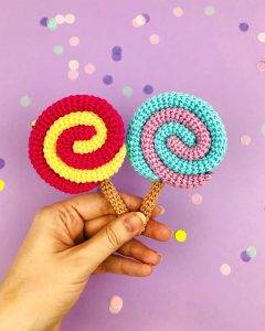 Mini Lollipop - Free pattern - My Rainbow Crochet